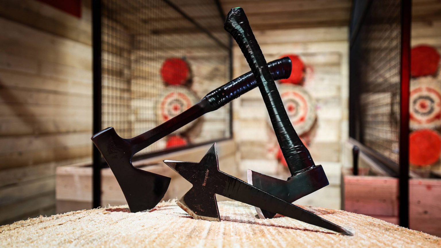 Wildness – Paris 13 – Lancer de haches, shurikens, pelle à Paris 13